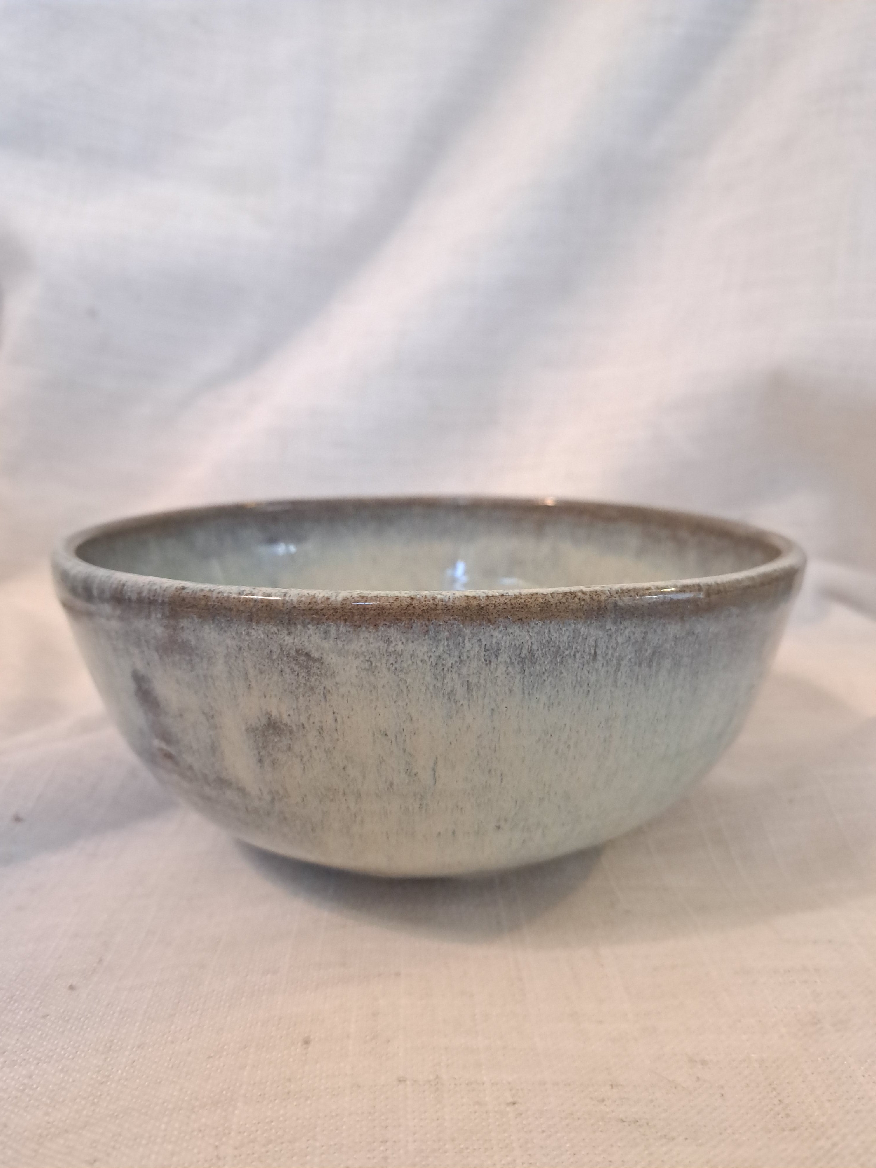 קערת קטנה סאלדון – Limor Peleg ceramics