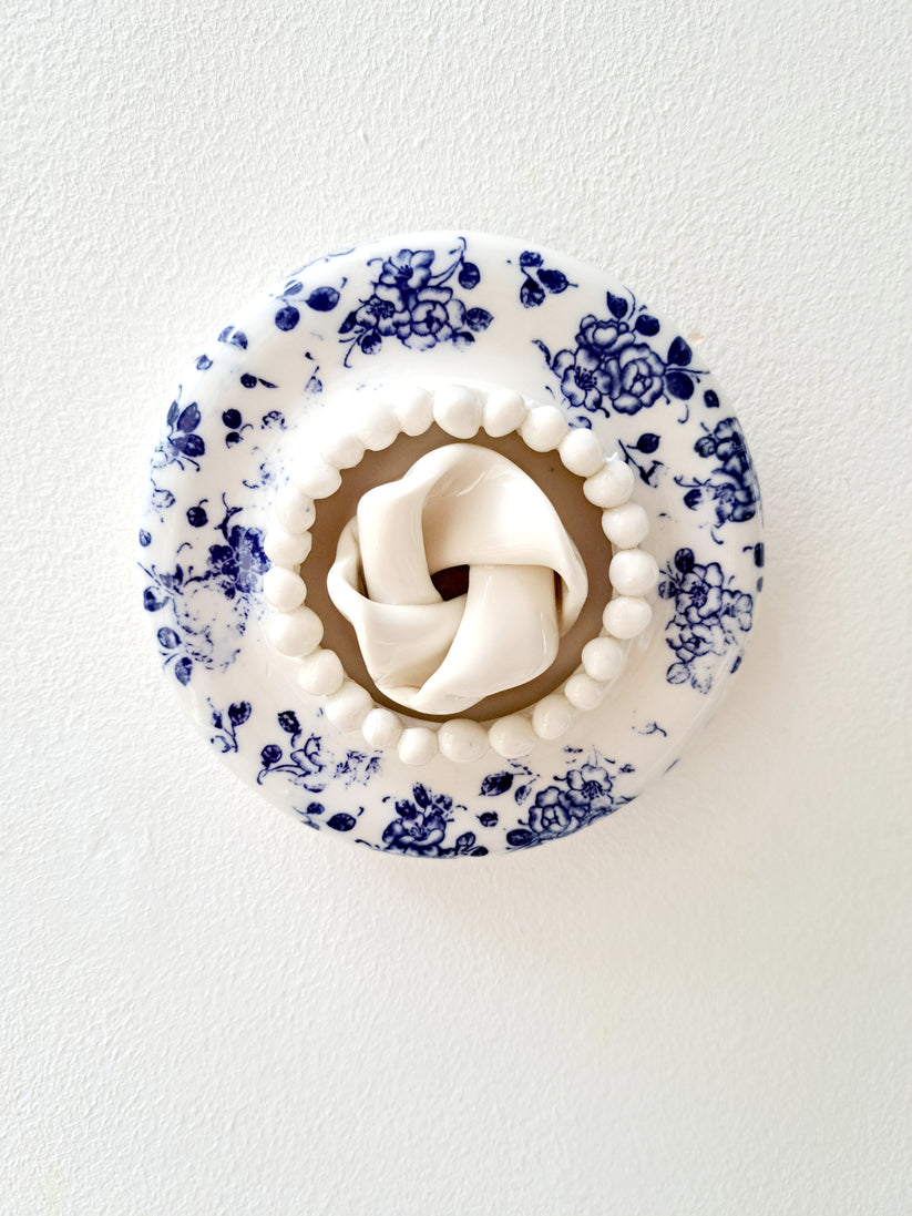 מעיין- מעגל עם קיפול – Limor Peleg ceramics